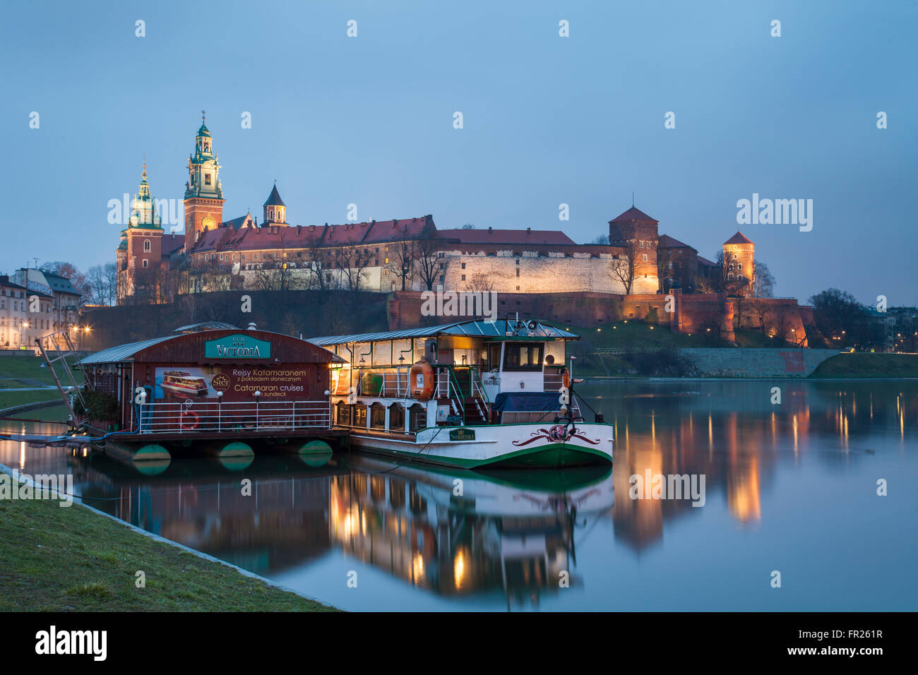 Dawn vistula river wawel hi-res stock photography and images - Alamy