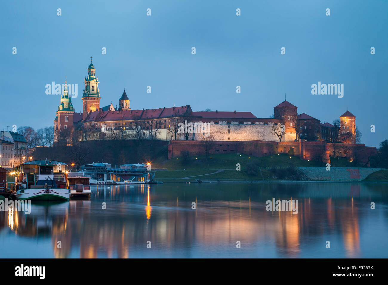 Dawn vistula river wawel hi-res stock photography and images - Alamy