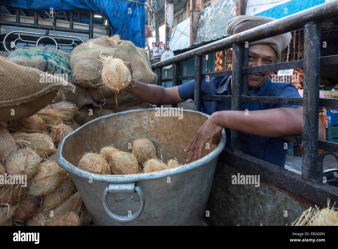 Coconut truck hi-res stock photography and images - Alamy