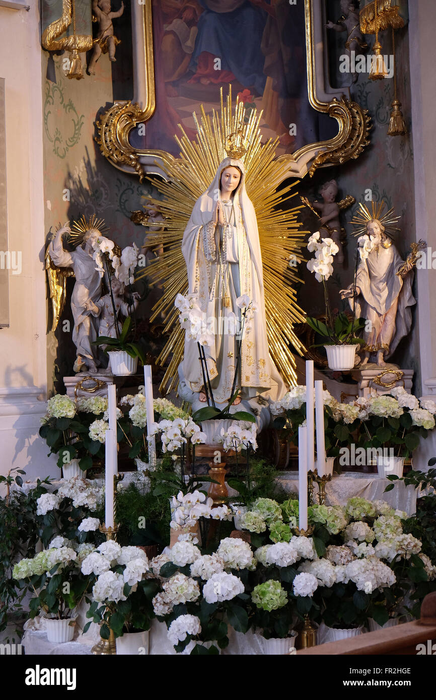Our Lady Of Fatima Angel High Resolution Stock Photography and Images - Alamy