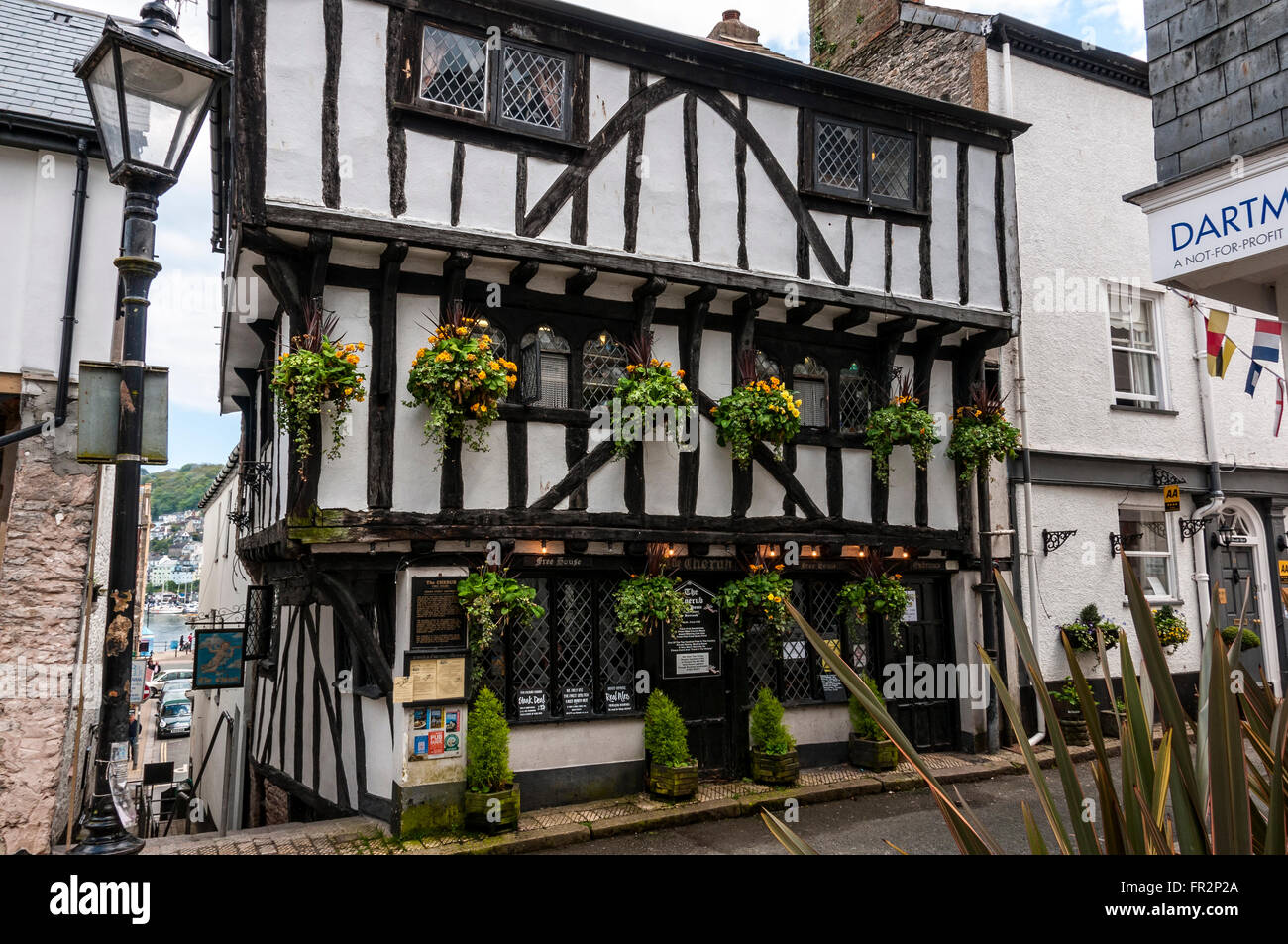 Attractive building white plaster hi-res stock photography and images ...