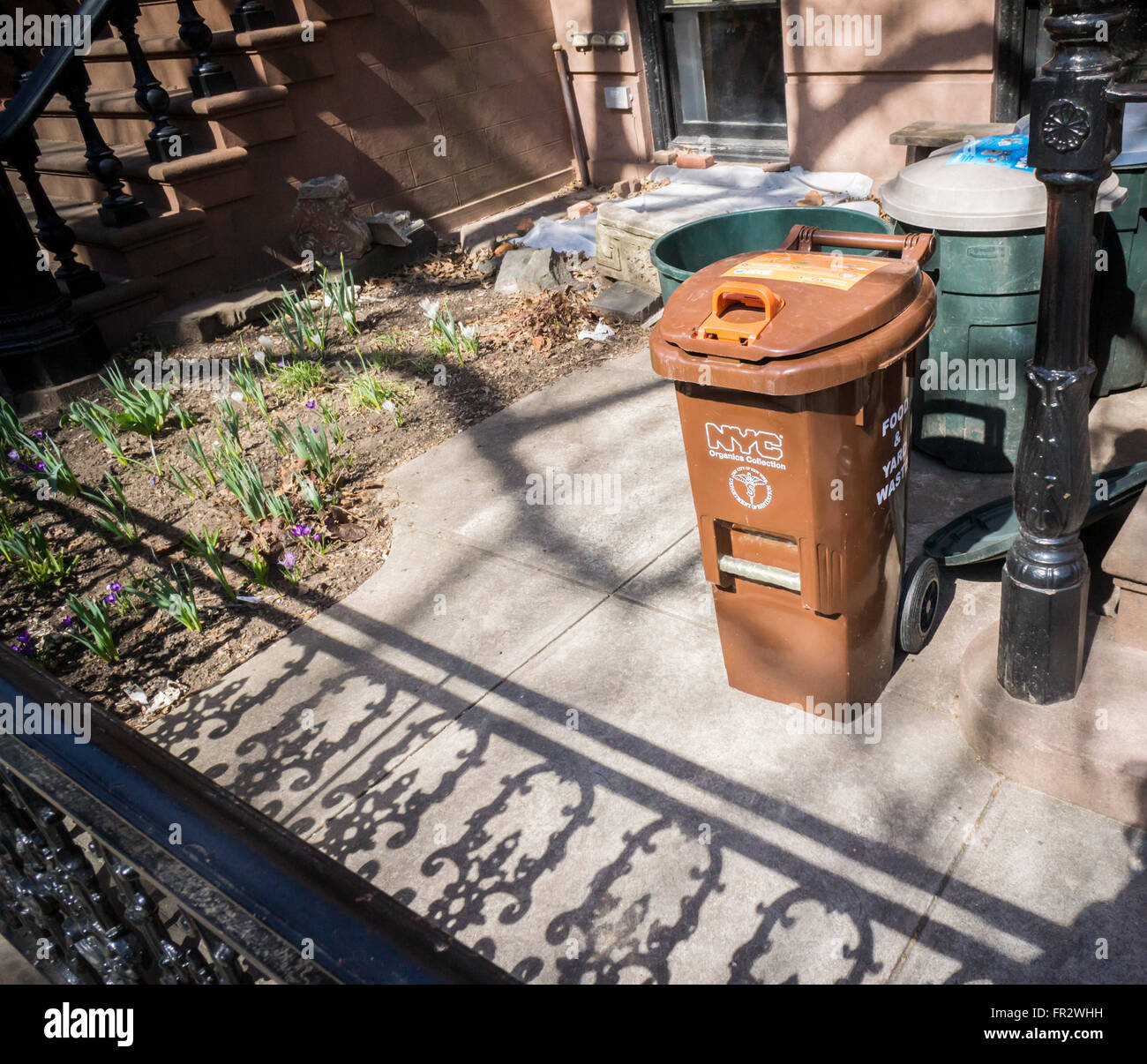 Organic Waste Collection Bin Stock Photos & Organic Waste Collection ...