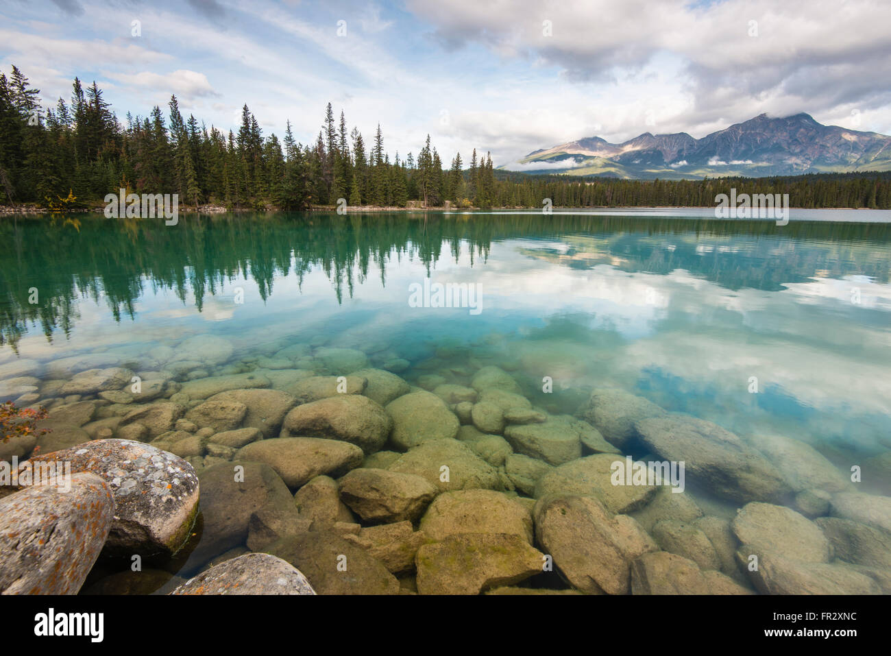 Lac Beauvert, Lac Beaufort, Beauvert Lake, Jasper National Park ...