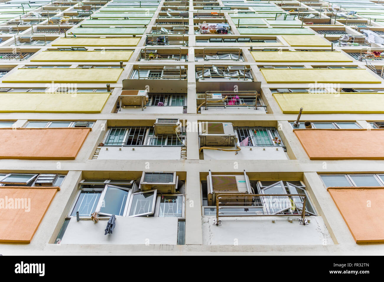 China slum poverty city skyscraper hi-res stock photography and images ...