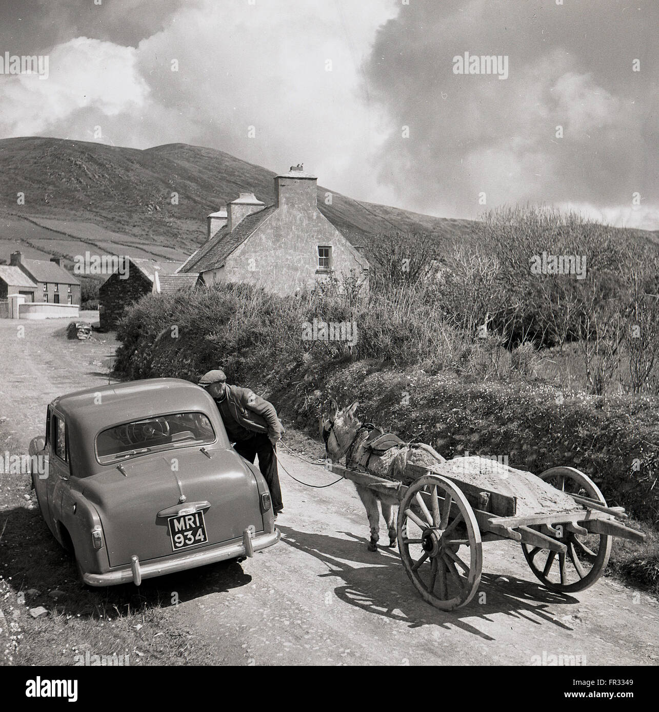 Ireland rural 1950s hi-res stock photography and images - Alamy