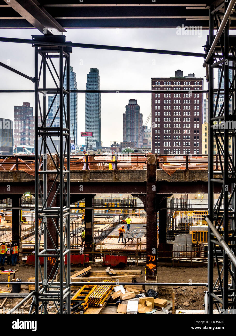 Construction new multi storey buildings hi-res stock photography and ...