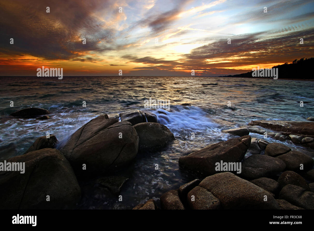 Mist over sea hi-res stock photography and images - Alamy
