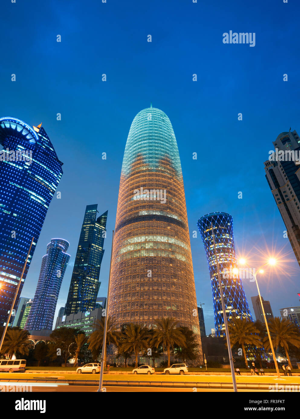 Financial distict dohs hi-res stock photography and images - Alamy