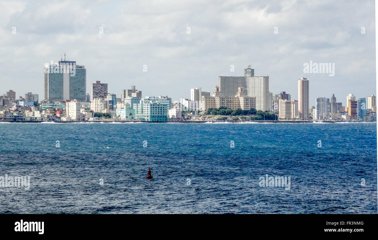 waterside city view of Havana, the capital city of Cuba Stock Photo - Alamy