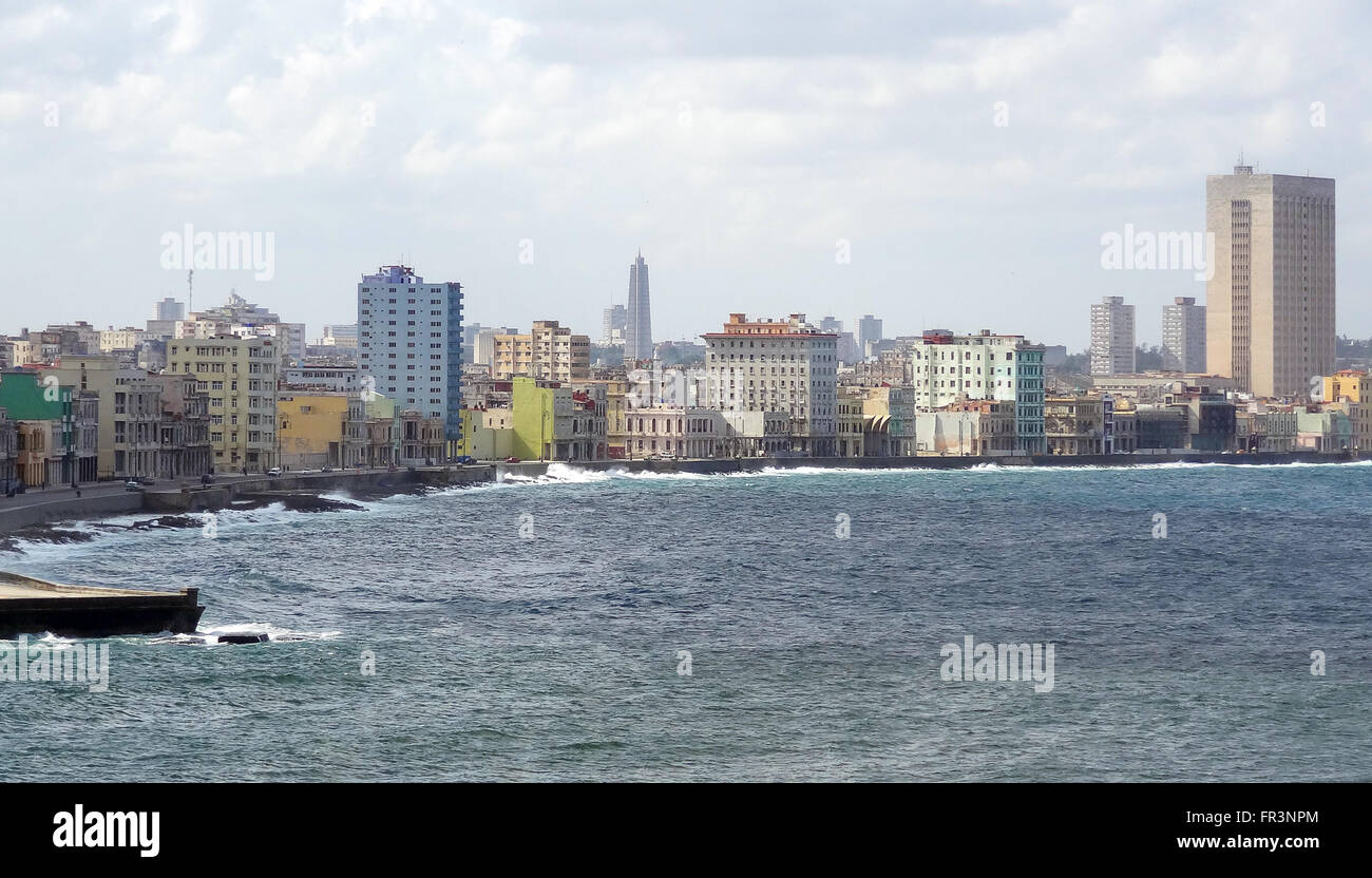 waterside city view of Havana, the capital city of Cuba Stock Photo - Alamy