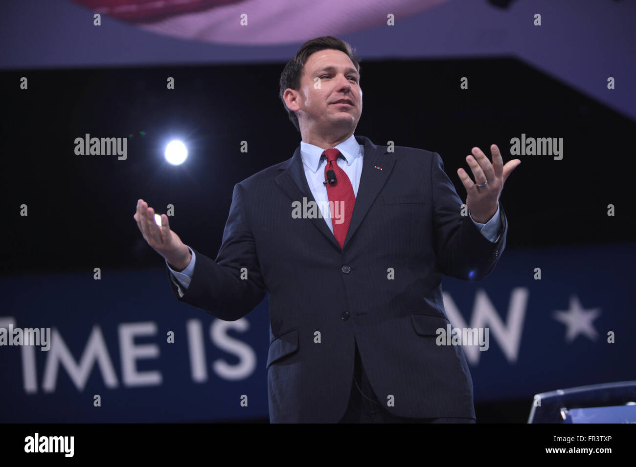 Ron desantis portrait hi-res stock photography and images - Alamy