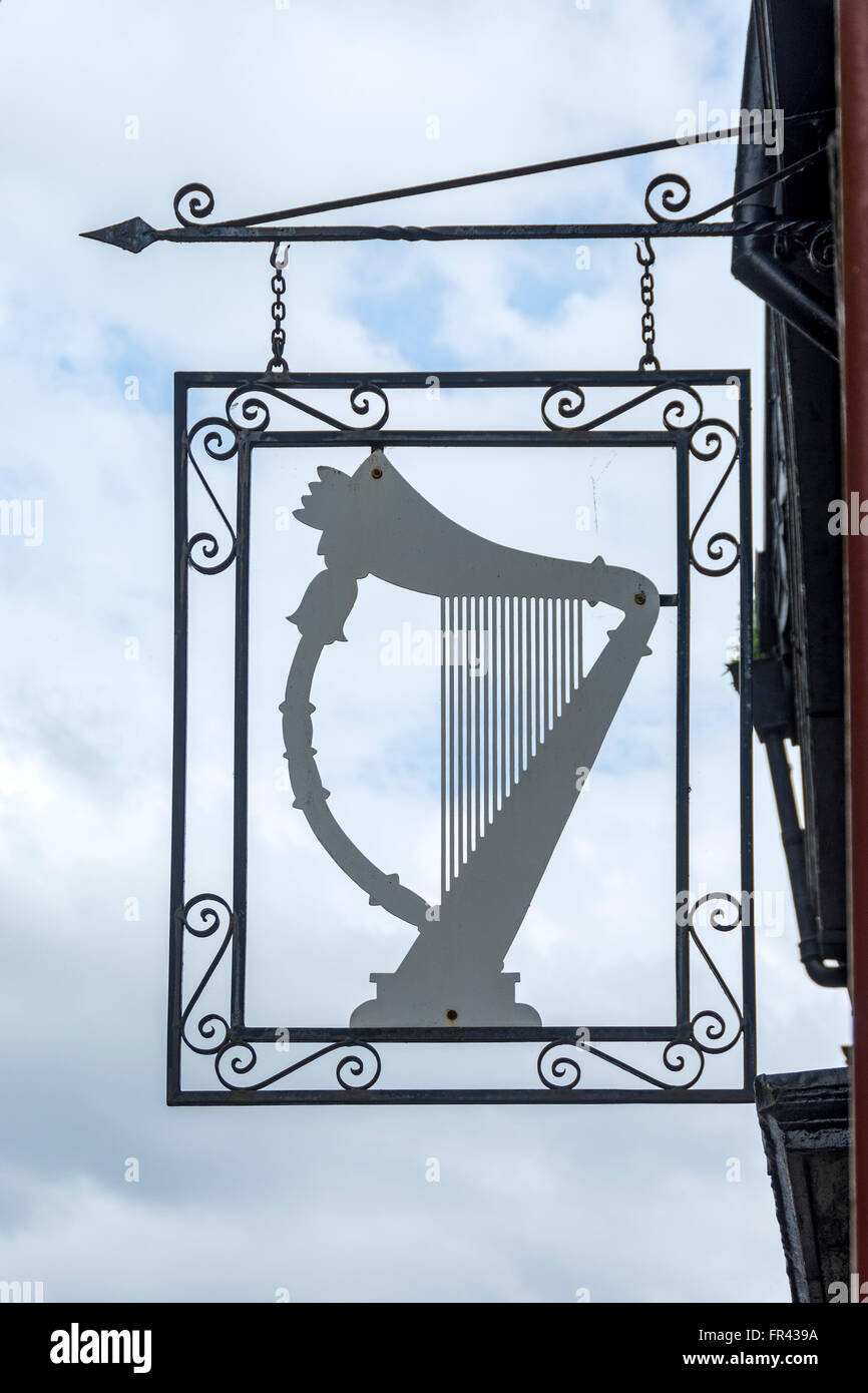Harp sign on a historic timber framed building ludlow hi-res stock ...
