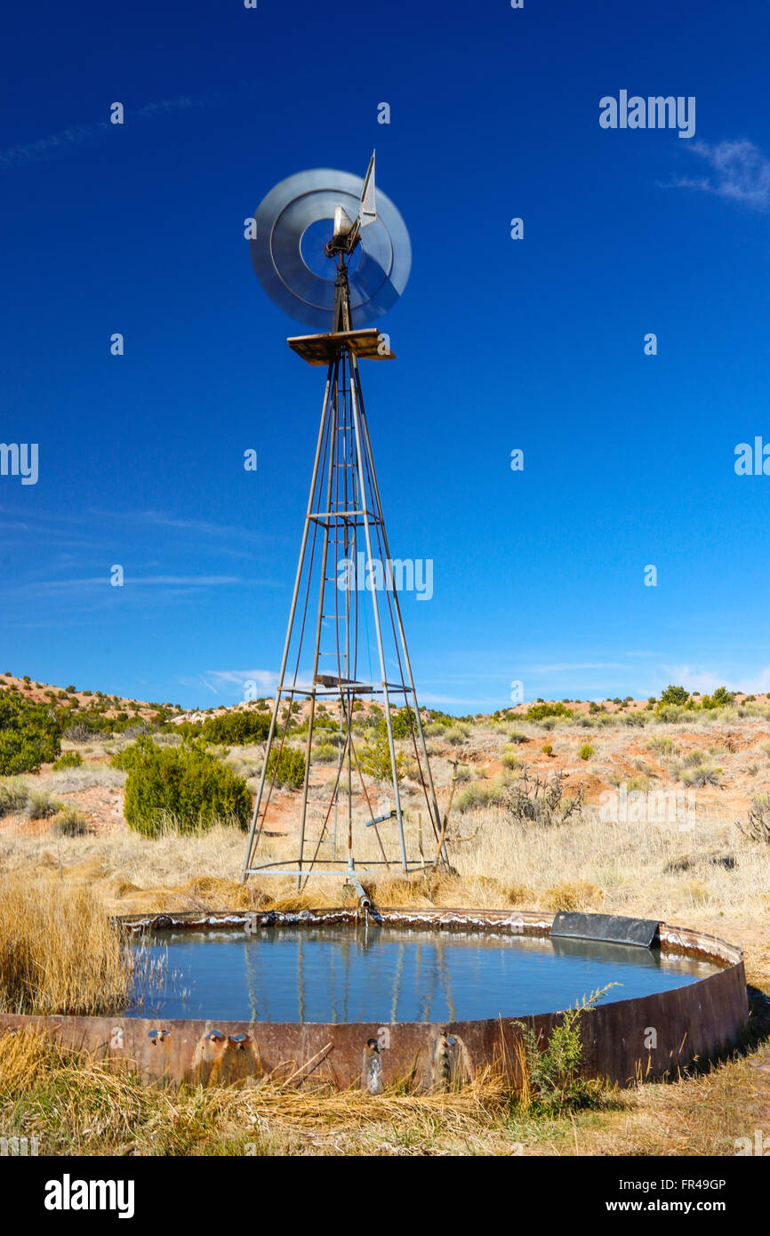 Spinning windmill hi-res stock photography and images - Alamy