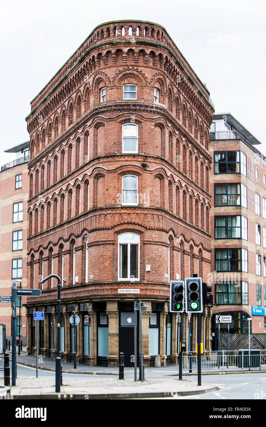 Leeds Bridge House,also known as the Flat Iron as the building in New ...