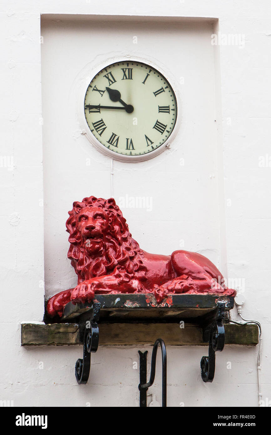 Old red lion leeds hi-res stock photography and images - Alamy