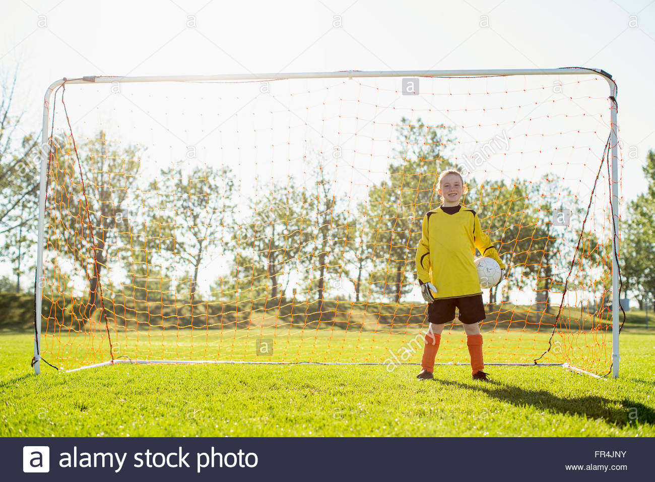 Female goalkeeper hi-res stock photography and images - Alamy