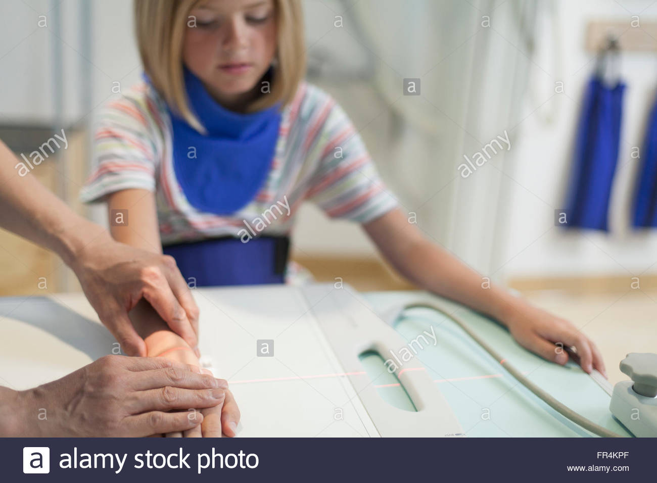 Hand x ray hi-res stock photography and images - Alamy