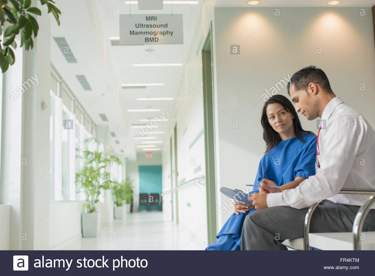 News doctor hi-res stock photography and images - Alamy
