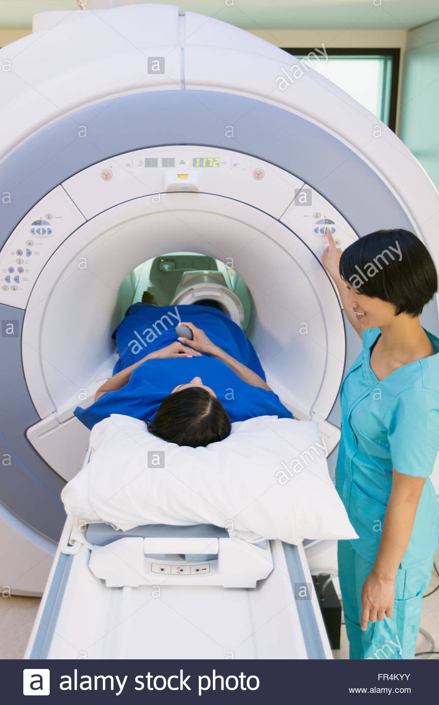 Mri scanner hi-res stock photography and images - Alamy