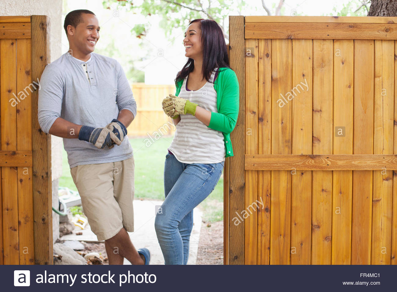 Back gate scene hi-res stock photography and images - Alamy