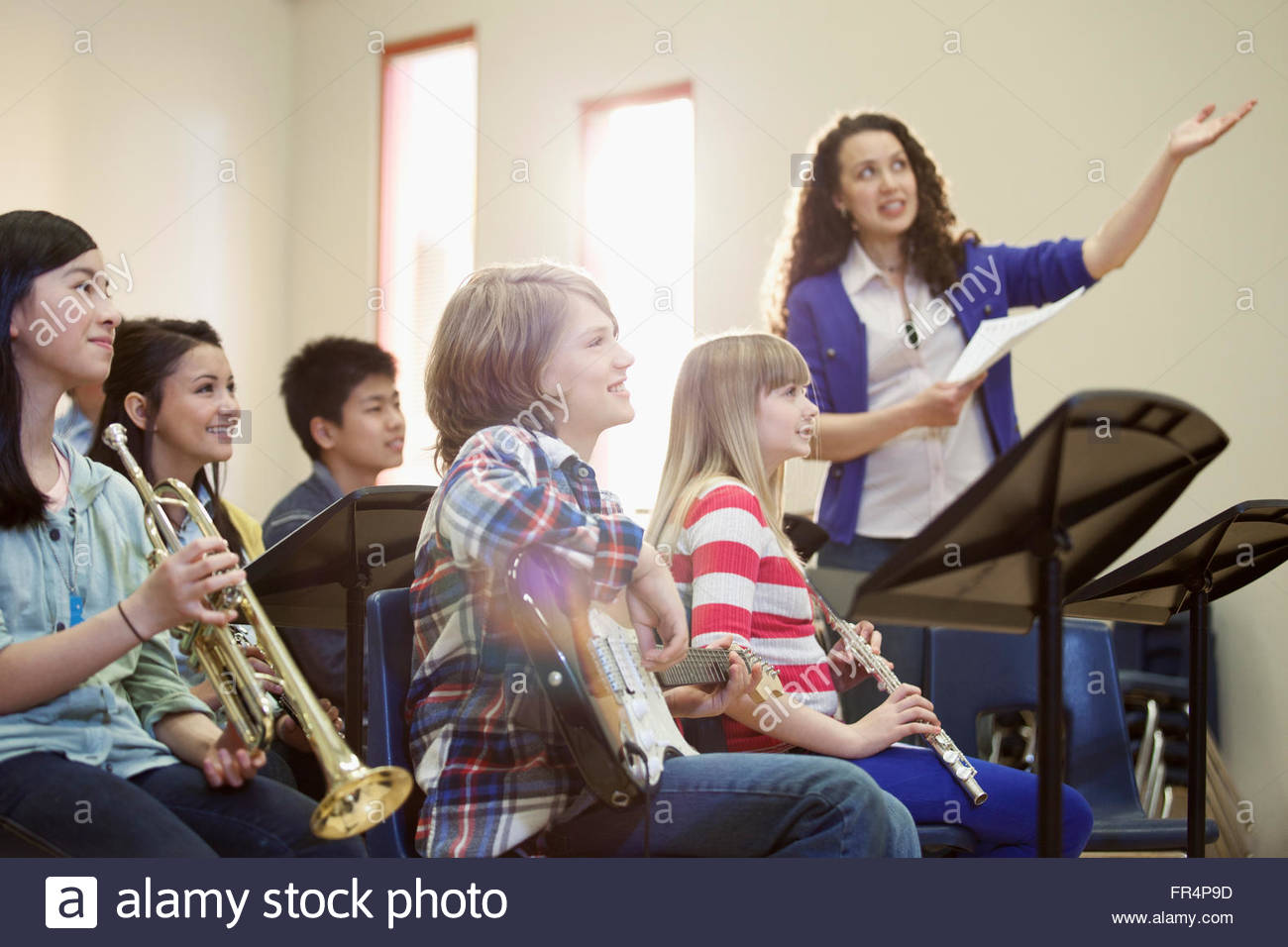 Getting attention hi-res stock photography and images - Alamy