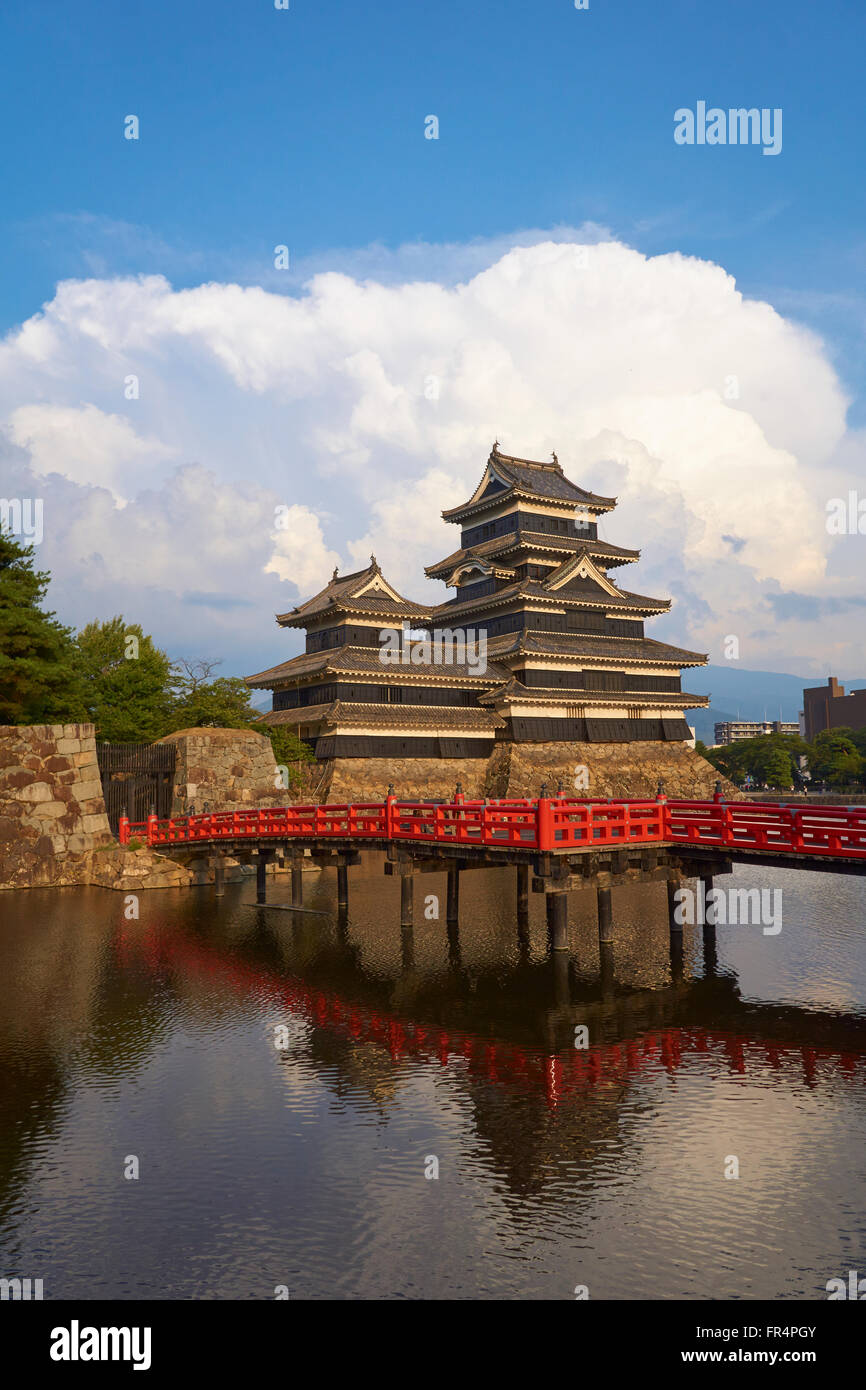 Samurai castle japan hi-res stock photography and images - Alamy