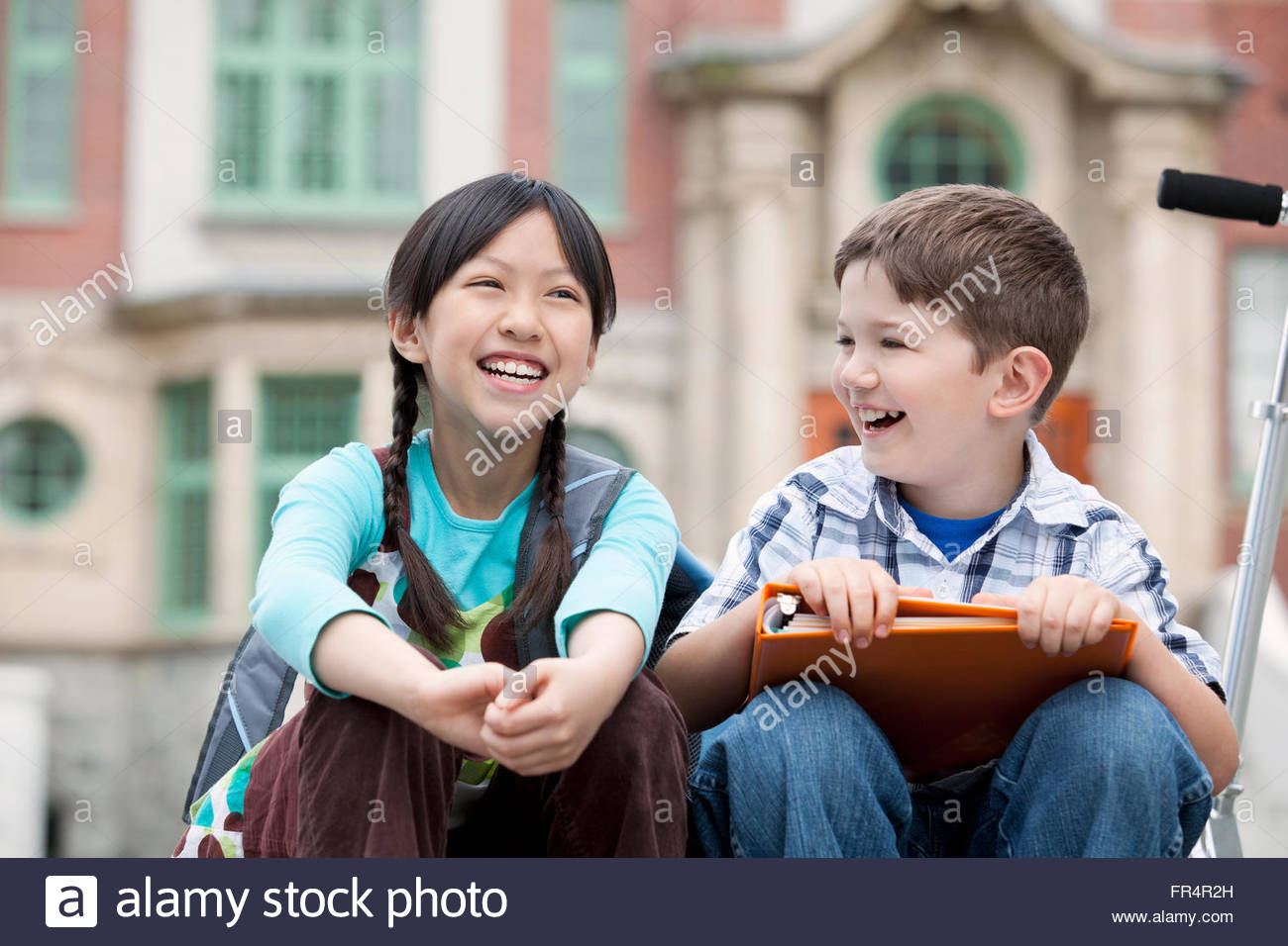 Front side building hi-res stock photography and images - Alamy