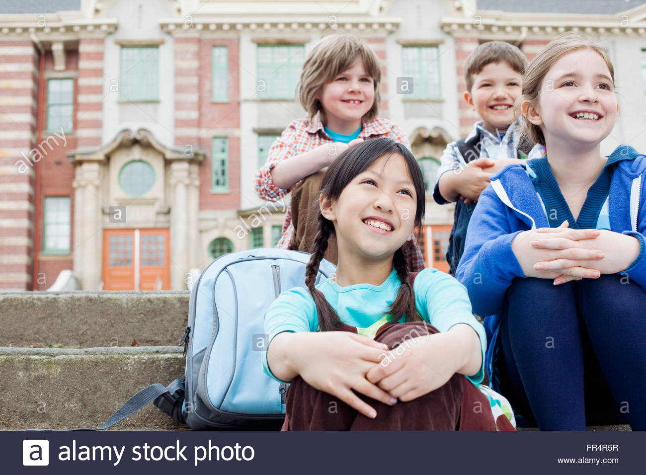 Elementary school building entrance hi-res stock photography and images ...