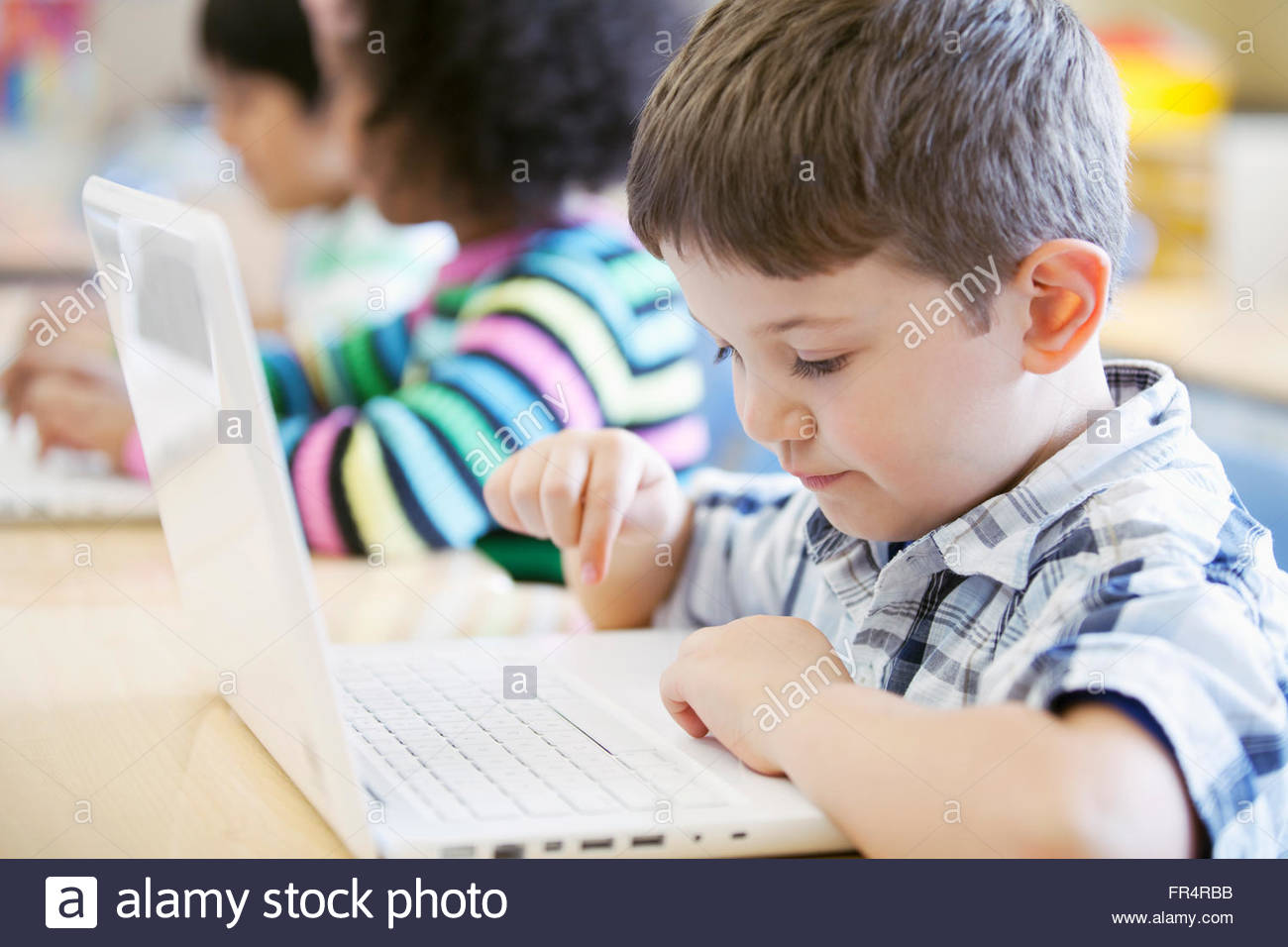 Elementary classroom laptops hi-res stock photography and images - Alamy