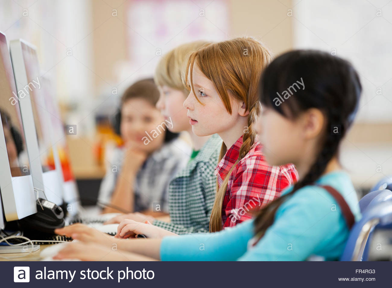Computer plugged in hi-res stock photography and images - Alamy