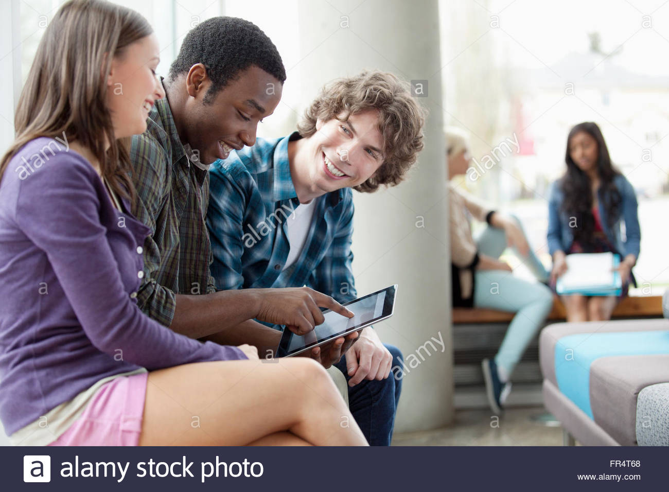 college students having a conversation Stock Photo - Alamy