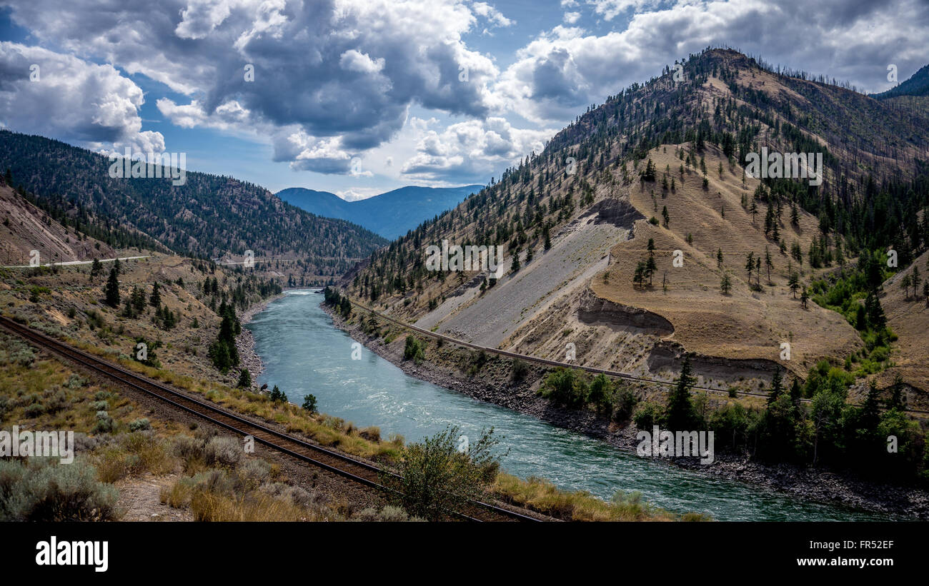 The Fraser River as it winds its way through the Fraser Canyon to the ...