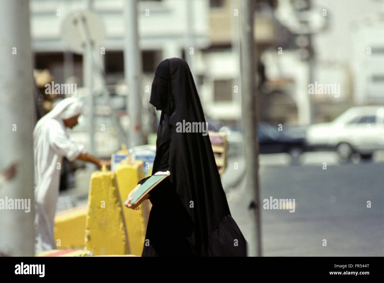 Saudi women walking in Al Khobar, Eastern Province Stock Photo - Alamy