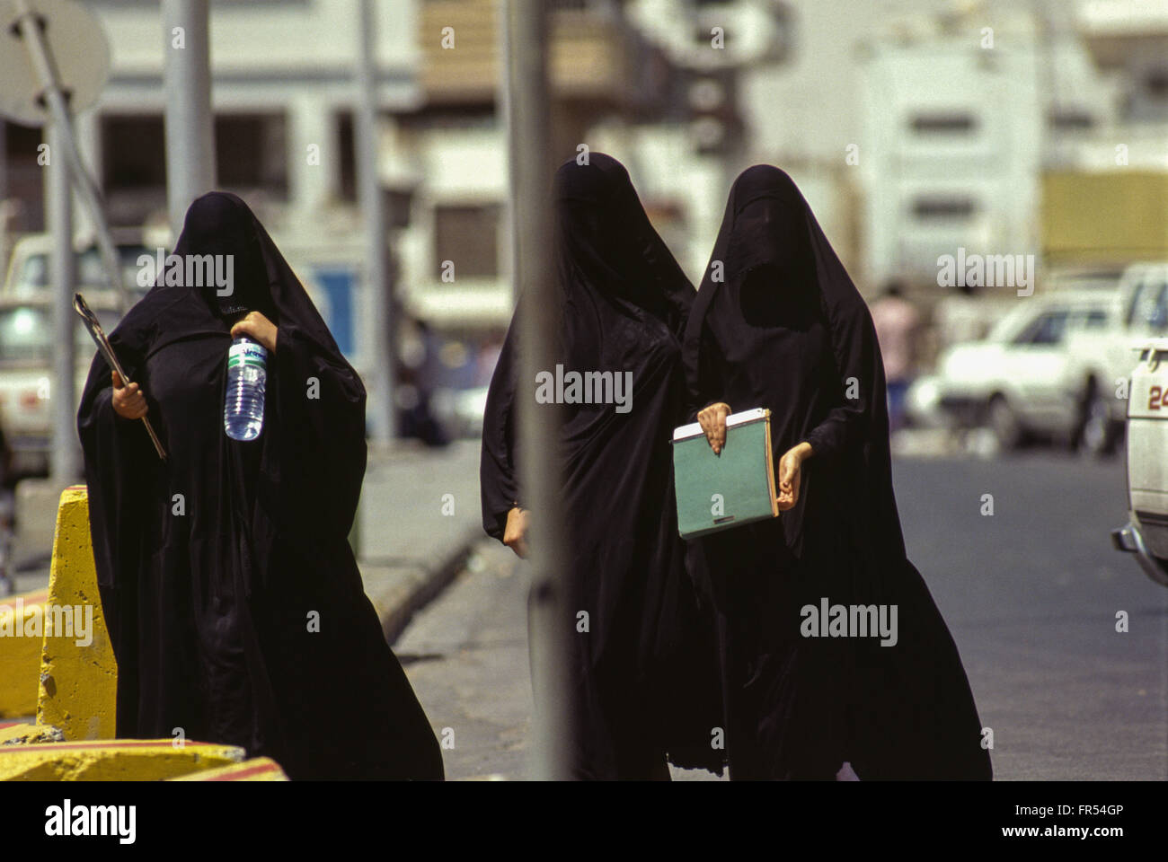 Saudi arabia women business hi-res stock photography and images - Alamy