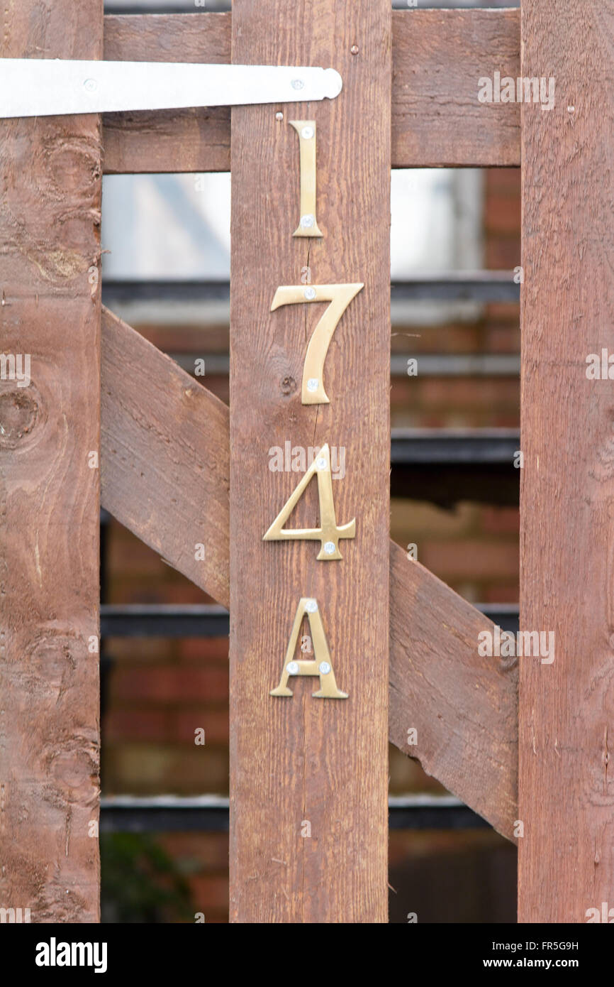 Sign with gate numbers hi-res stock photography and images - Alamy