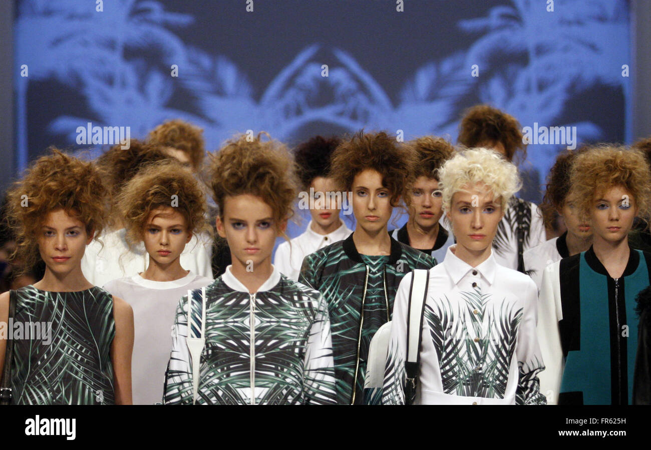 Ukrainian models hi-res stock photography and images - Alamy