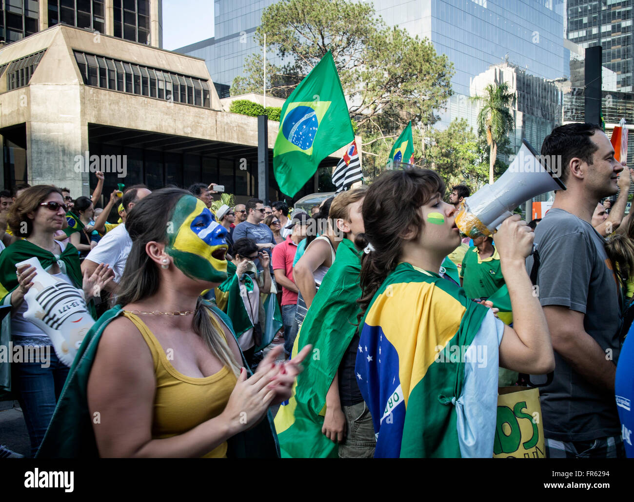 Taking to the streets hi-res stock photography and images - Alamy