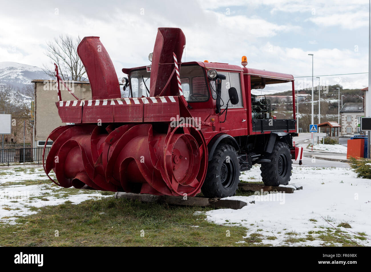 OLD MILLING MACHINE Stock Photo - Alamy