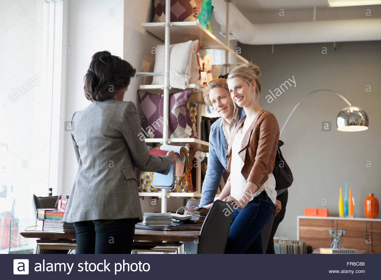 African shopkeeper hi-res stock photography and images - Alamy