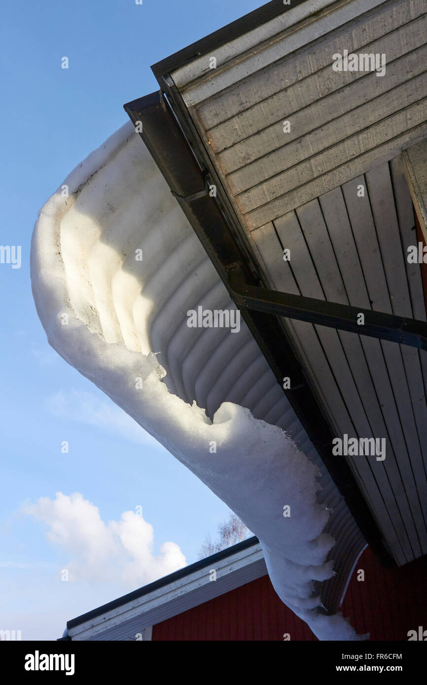 Ice sliding off roof hi-res stock photography and images - Alamy Ice sliding off roof hi-res stock photography and images - Alamy