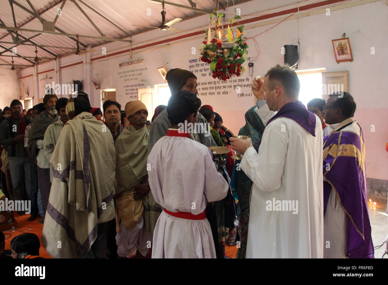 Catholic communion india hi-res stock photography and images - Alamy