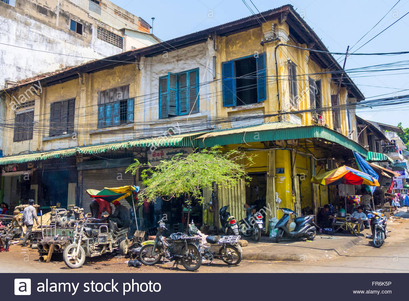 Rundown Buildings High Resolution Stock Photography and Images - Alamy