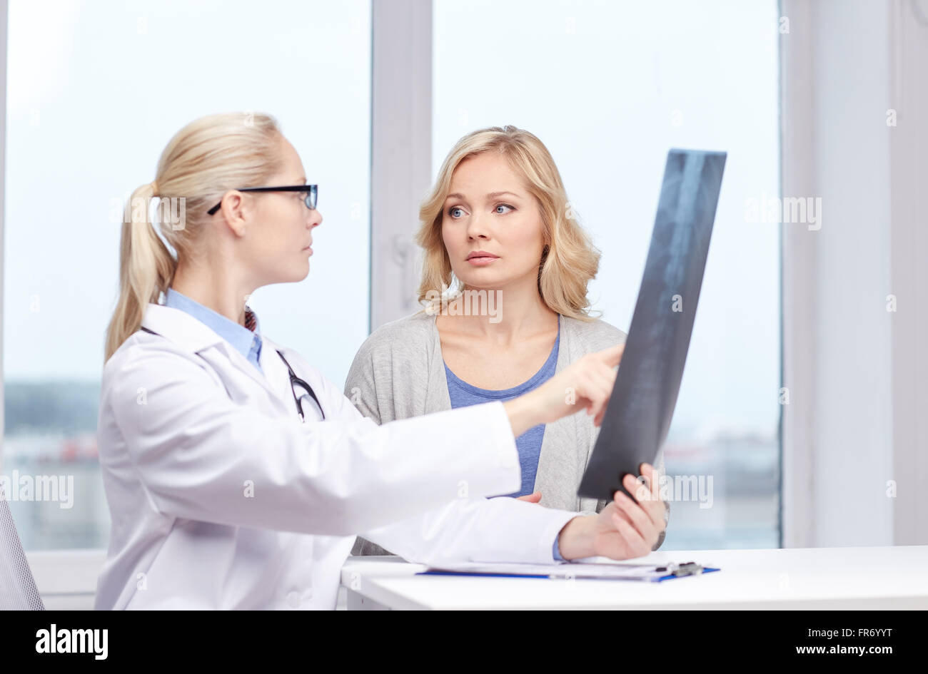 Woman x ray hi-res stock photography and images - Alamy