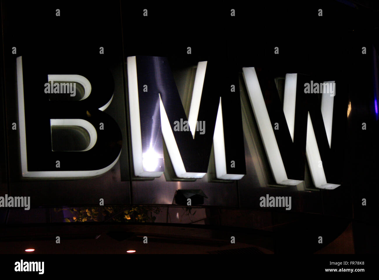 Bmw Car Sign Logo Stock Photos & Bmw Car Sign Logo Stock Images - Alamy