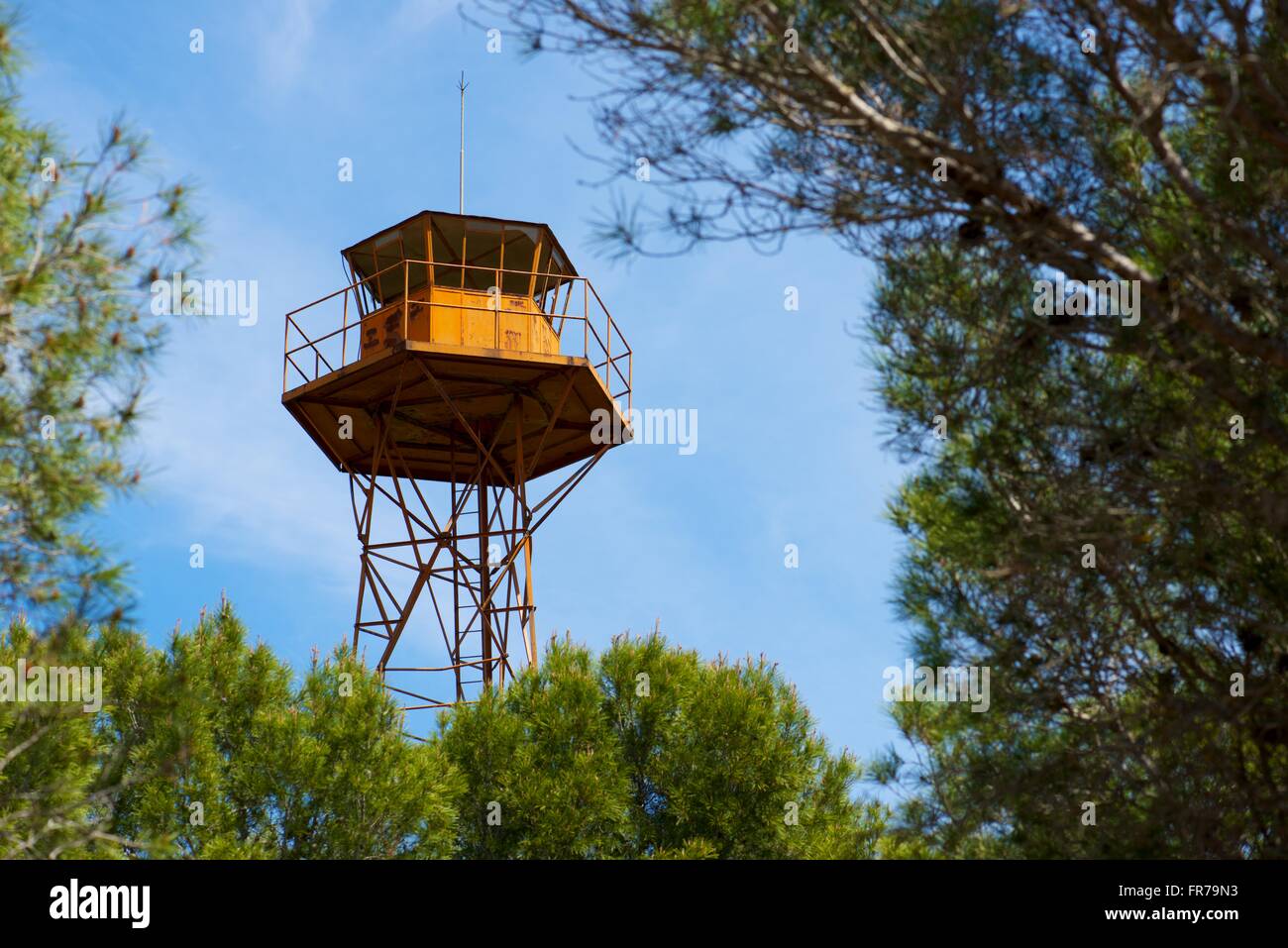 Fire lookout tower hi-res stock photography and images - Alamy