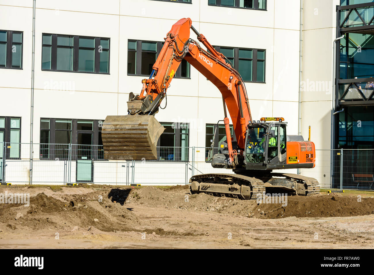 Hitachi excavator hi-res stock photography and images - Alamy