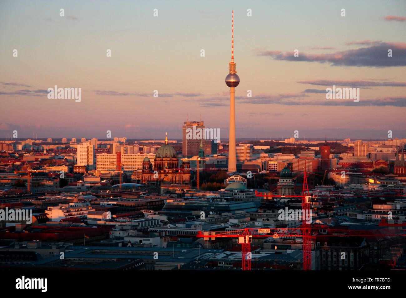 Luftbild: Blick vom Kolhoff-Gebaeude Richtung Berlin-Mitte ua. mit ...