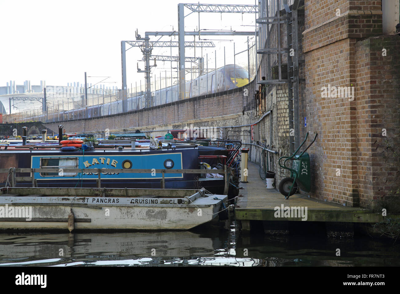Train barges hi-res stock photography and images - Alamy