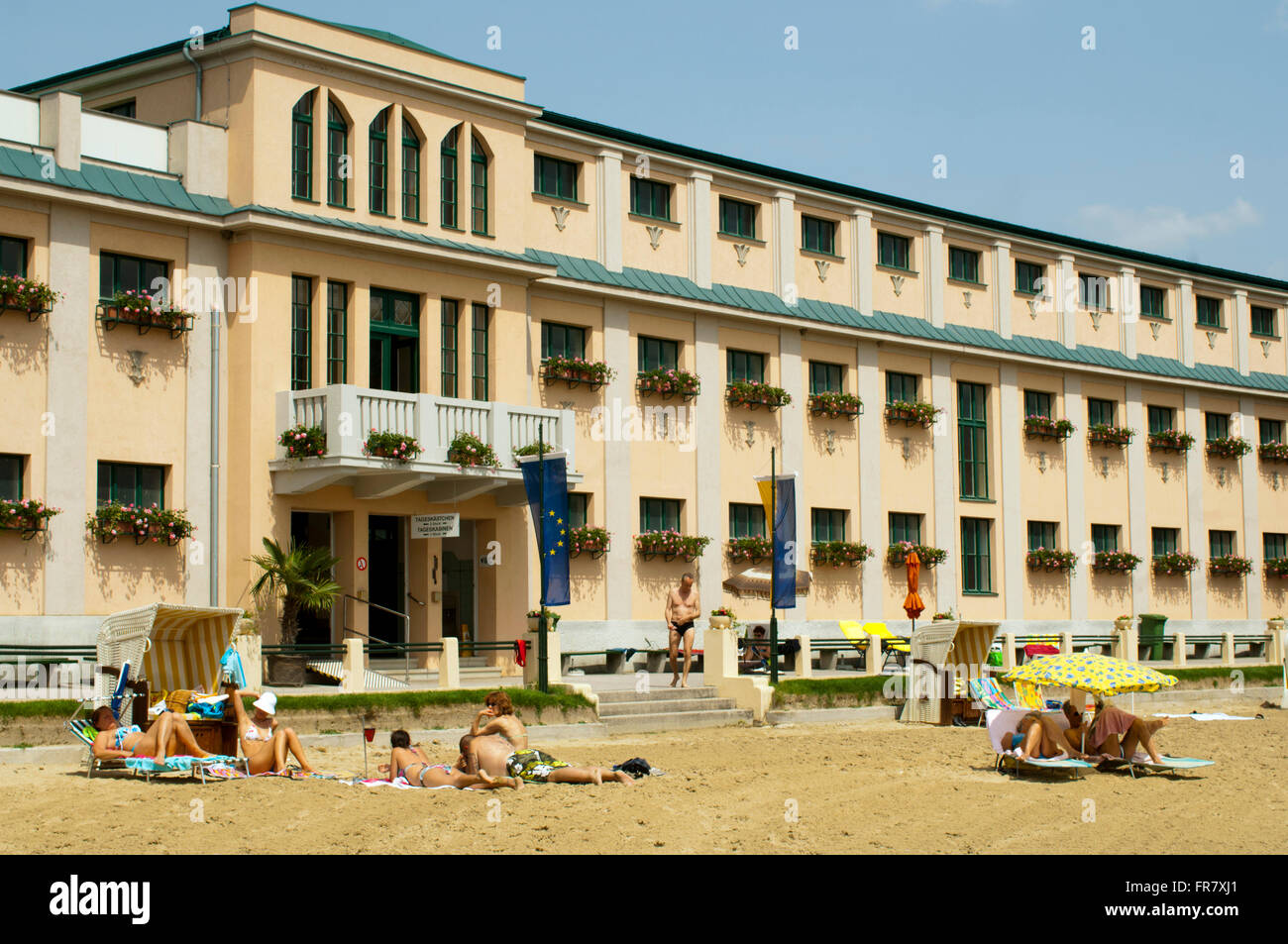 Österreich, Niederösterreich, Baden bei Wien: Sommer im Strandbad Stock ...