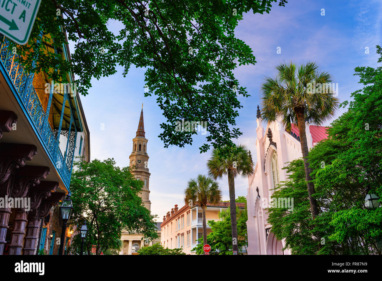 Downtown charleston charleston hi-res stock photography and images - Alamy